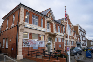 Leigh Community Centre - Leigh Estuary ... where learning never stops